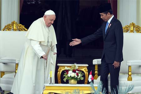 Ini Doa Paus Fransiskus Untuk Bangsa Indonesia - KabarJakarta.com
